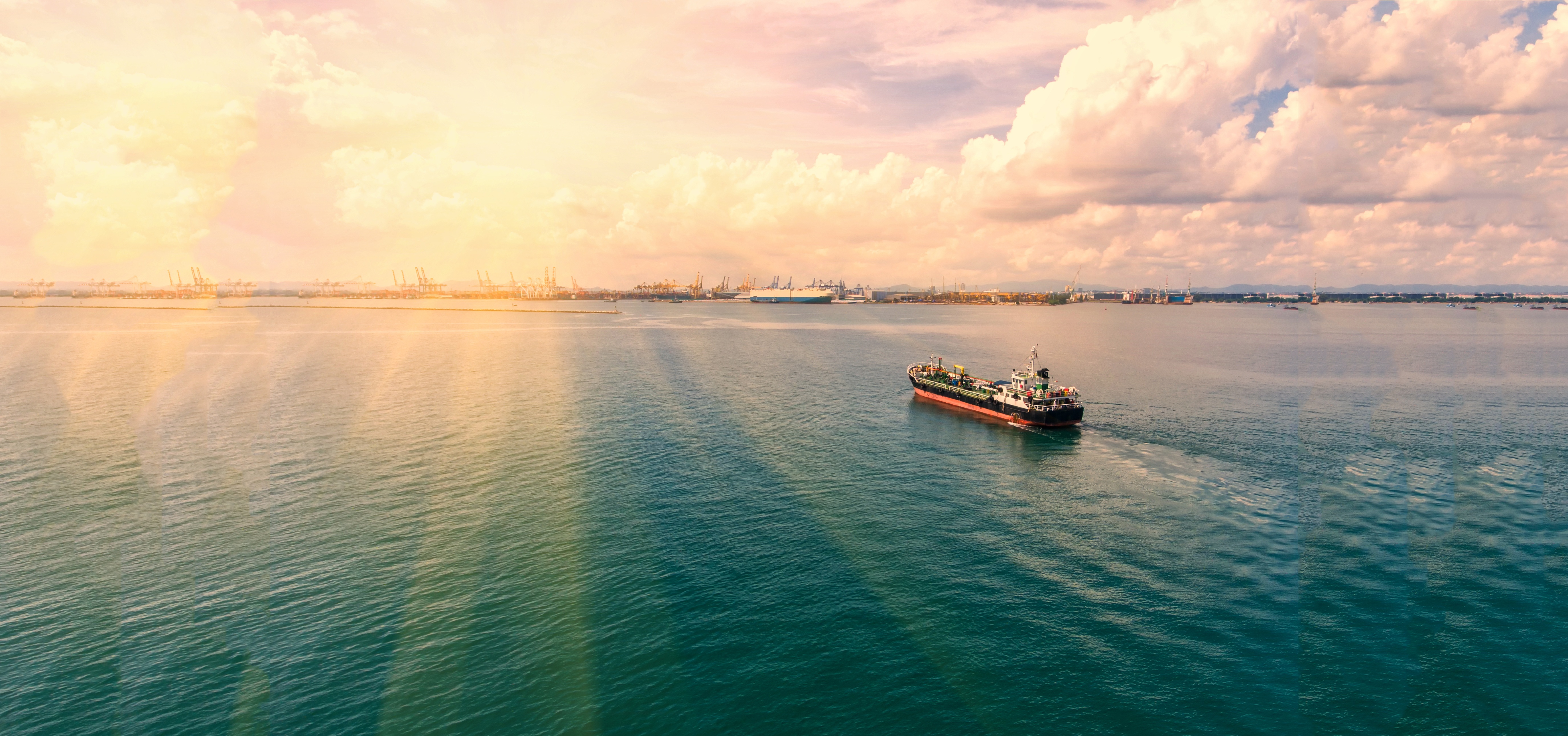 Disbursement accounting in shipping | Make savings today | DA-Desk